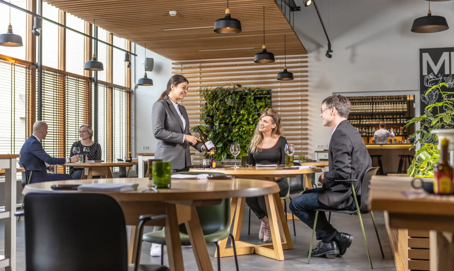 Hotel Management (Instroom VWO) I NHL Stenden